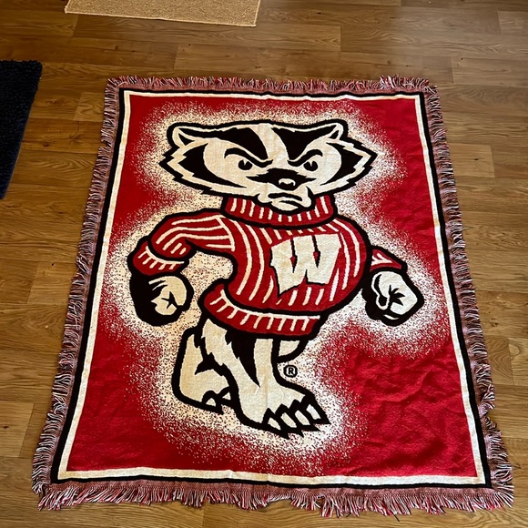 Bedding | Bucky Badger Woven Throw | Poshmark